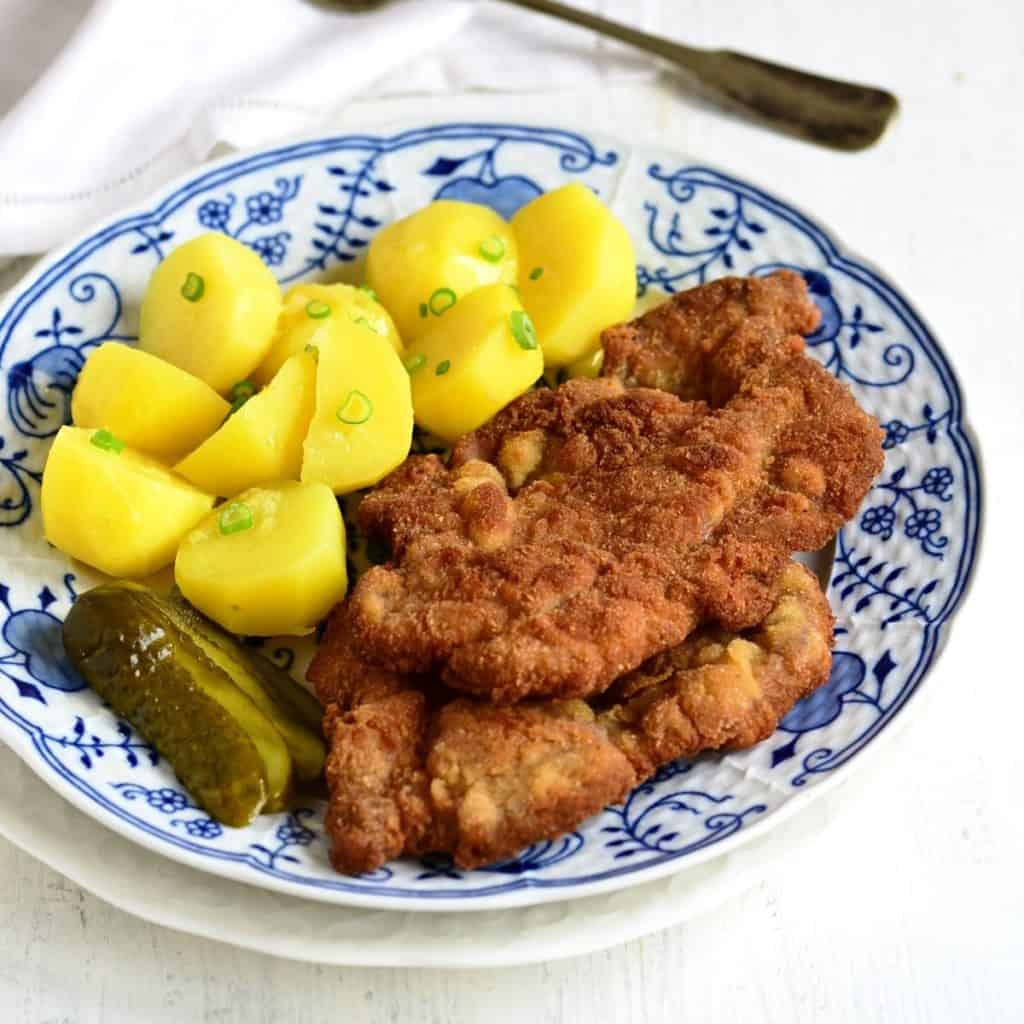 Panierte Schweineschnitzel - Culina Bohemica