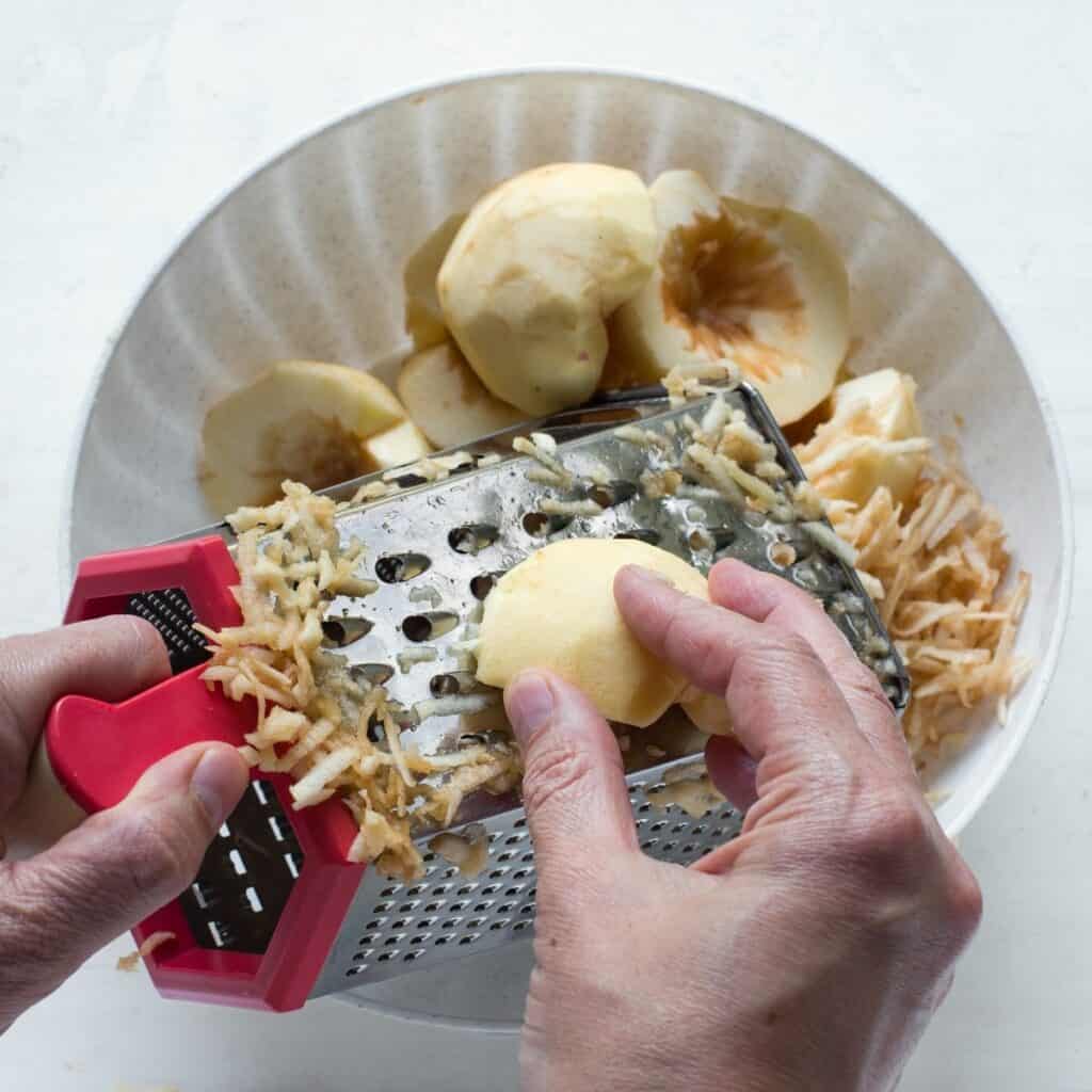 Gedeckter Apfelkuchen vom Blech - Culina Bohemica